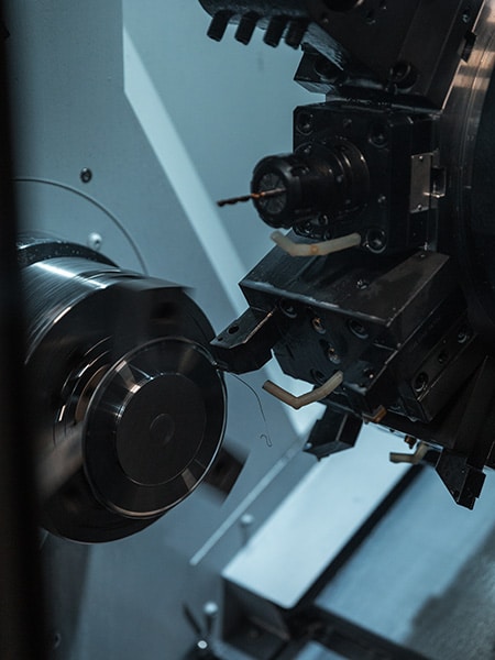 Torni CNC – Torneria macchine automatiche tradizionali